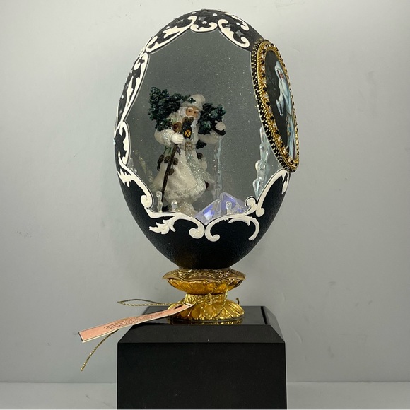 Eggsational Wonderland | Holiday | Real Emu Egg Santa Scene On Lighted ...